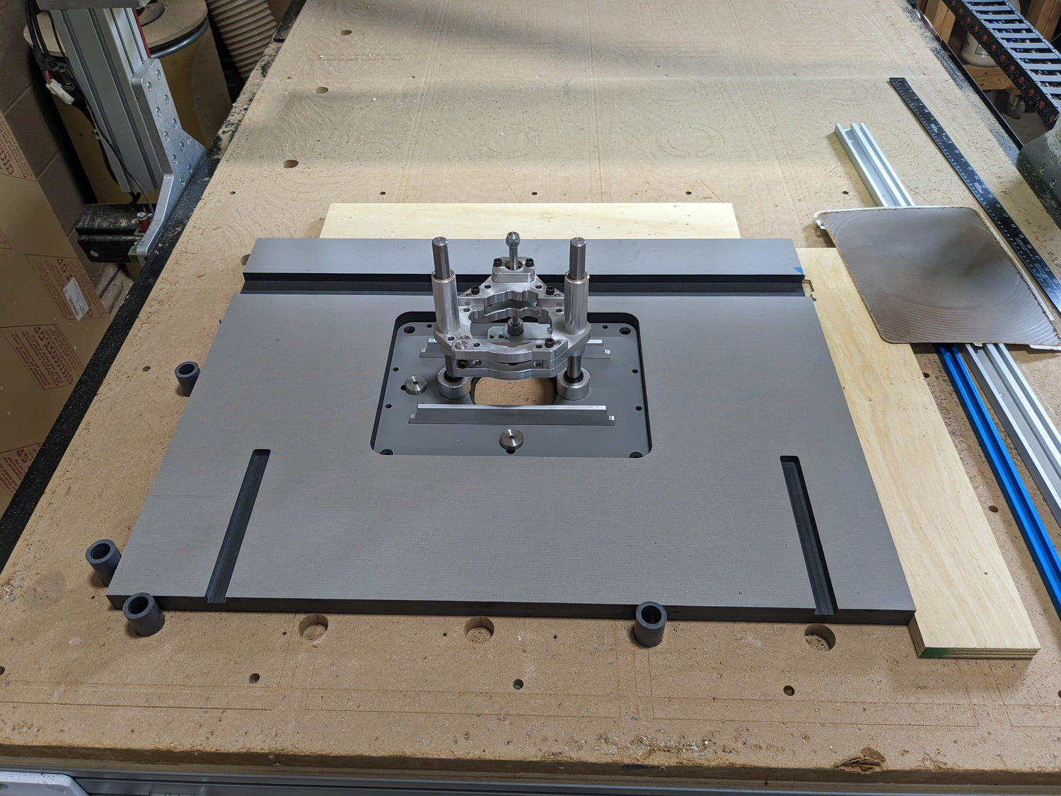 Custom Milled Phenolic Router Table – Design Concepts Chi