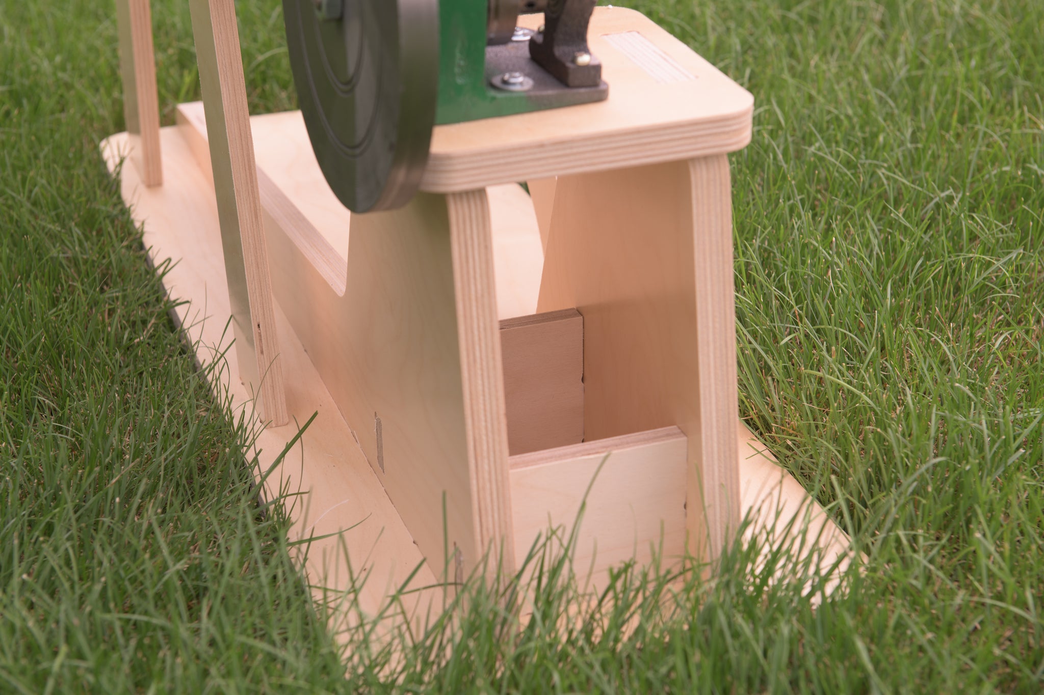 China Leather Shoe Patcher Sewing Machine Base with Table – Design ...